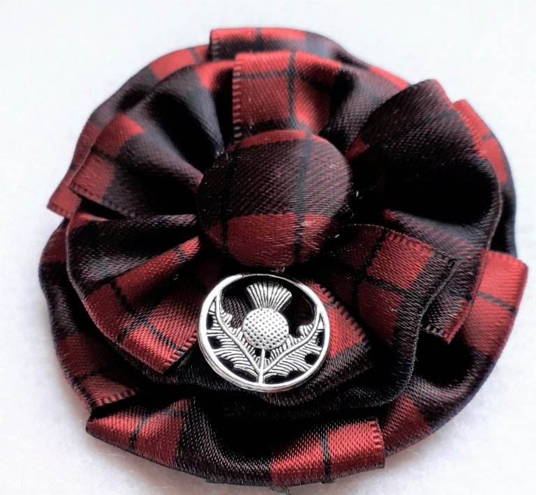 Lendrum Tartan Brooch – Tartan Tartan Everywhere